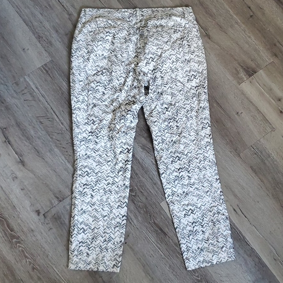 Kenar | Pants & Jumpsuits | Keane Printed Capri Pants | Poshmark